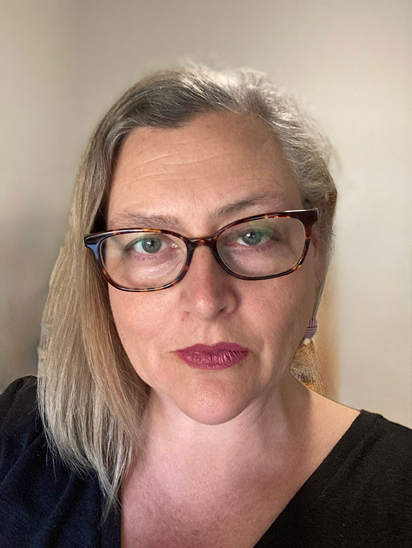 Clinical Hypnotherapist Queenstown | Sarah Holloway